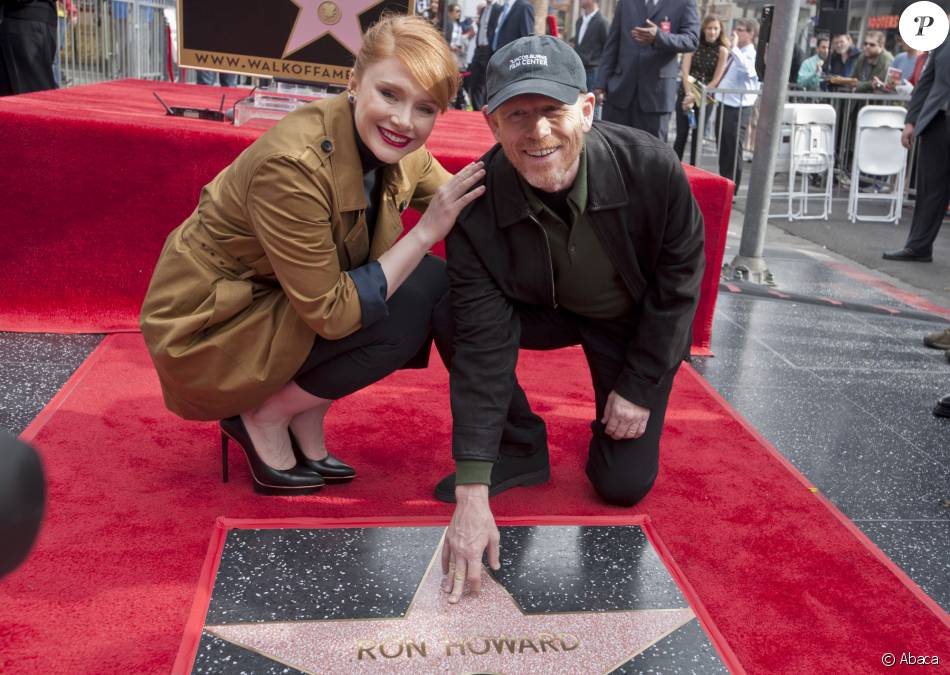 Bryce Dallas Howard et son père - Ron Howard reçoit son étoile sur le ...