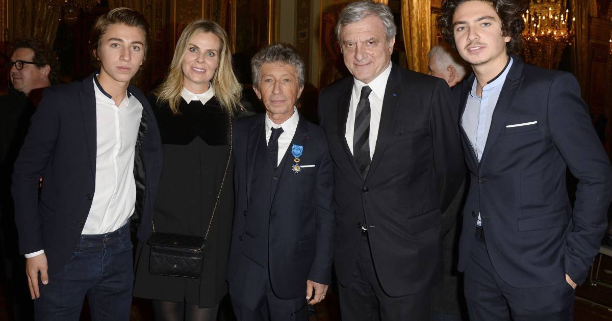 Exclusif - Yves Dahan avec sa femme Delphine et ses fils Elliot et ...