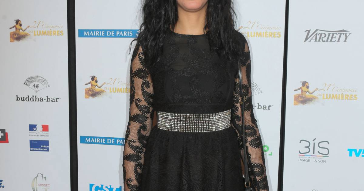 Loubna Abidar - Photocall de la 21e cérémonie des prix Lumière 2016 à l ...