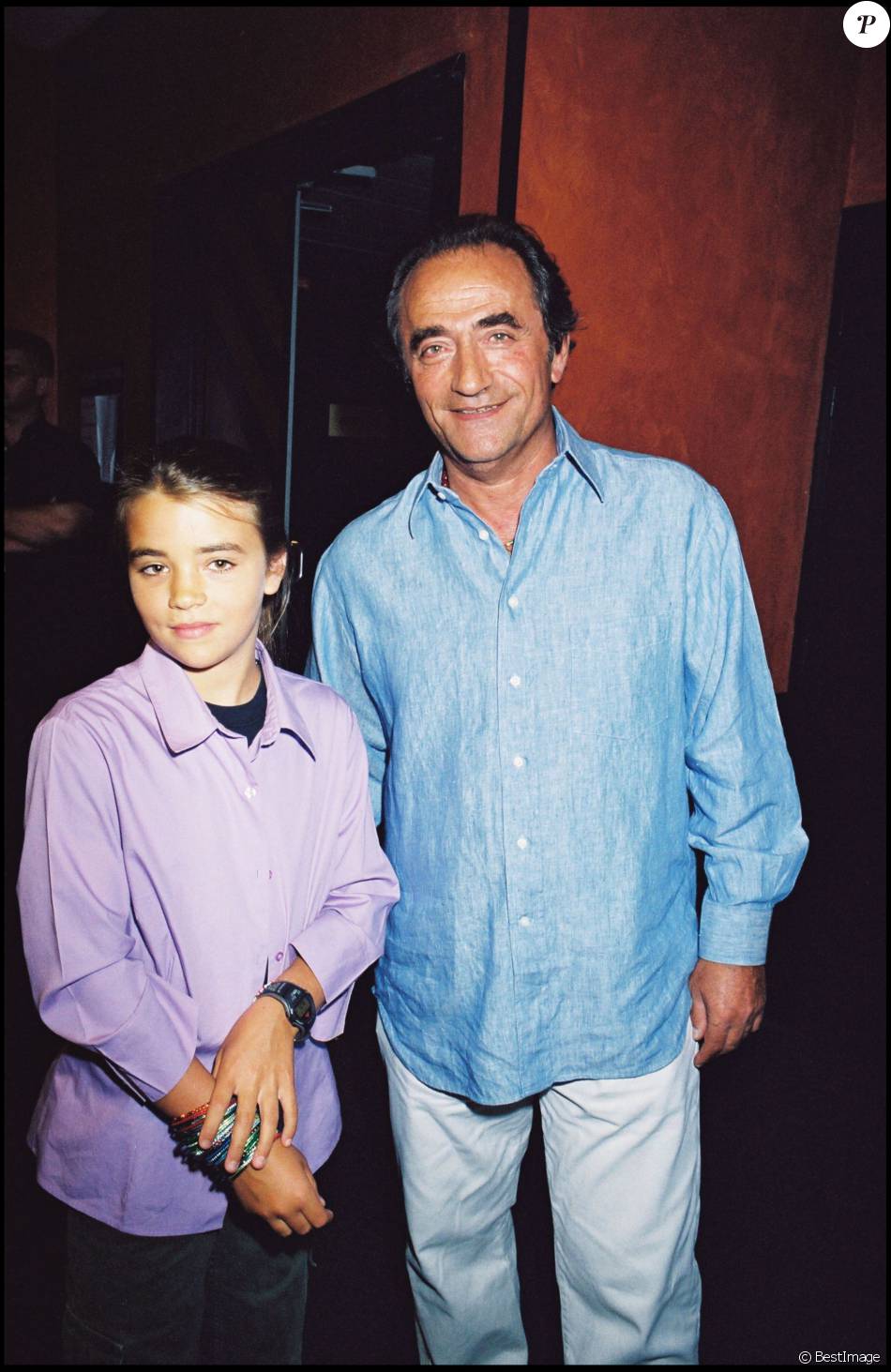 Richard Bohringer et sa fille Lou à Paris en août 2000. - Purepeople