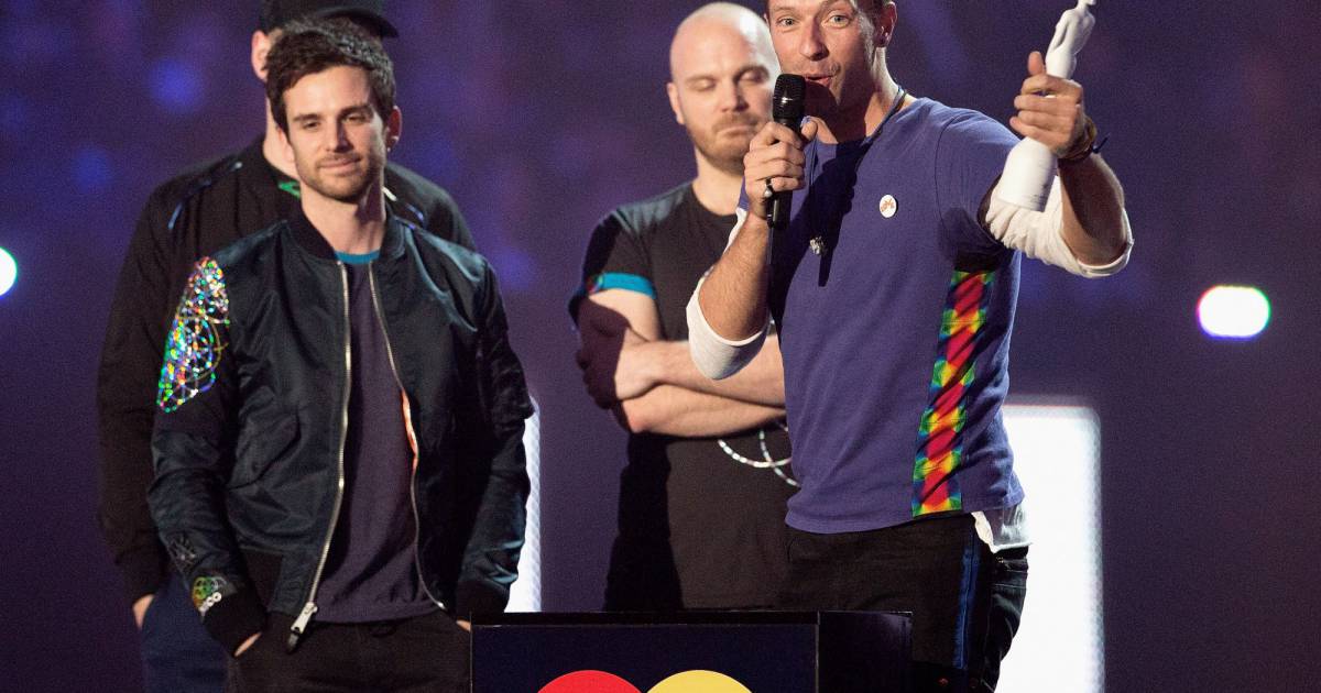 Coldplay - Cérémonie des BRIT Awards 2016 à l'O2 Arena à Londres, le 24 ...