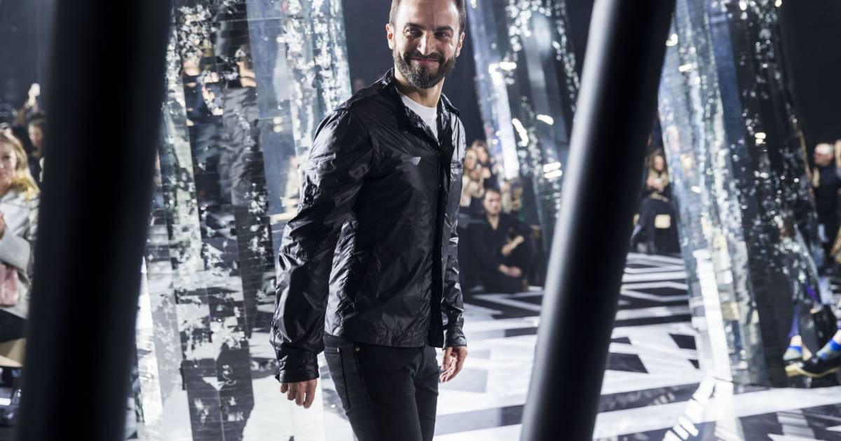 Nicolas Ghesquière - Défilé Louis Vuitton (collection automne-hiver ...