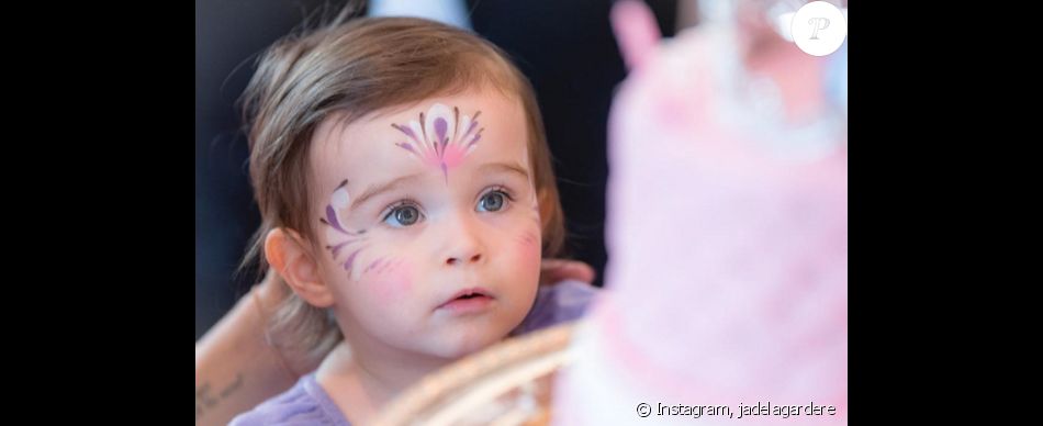 Jade Foret, ses trois enfants, Liva (3 ans), Mila (2 ans) et Nolan (2 ...