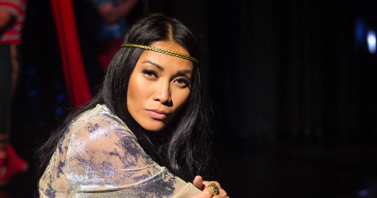 Exclusif - Anggun - Backstage de l'enregistrement de l'émission Tous au ...