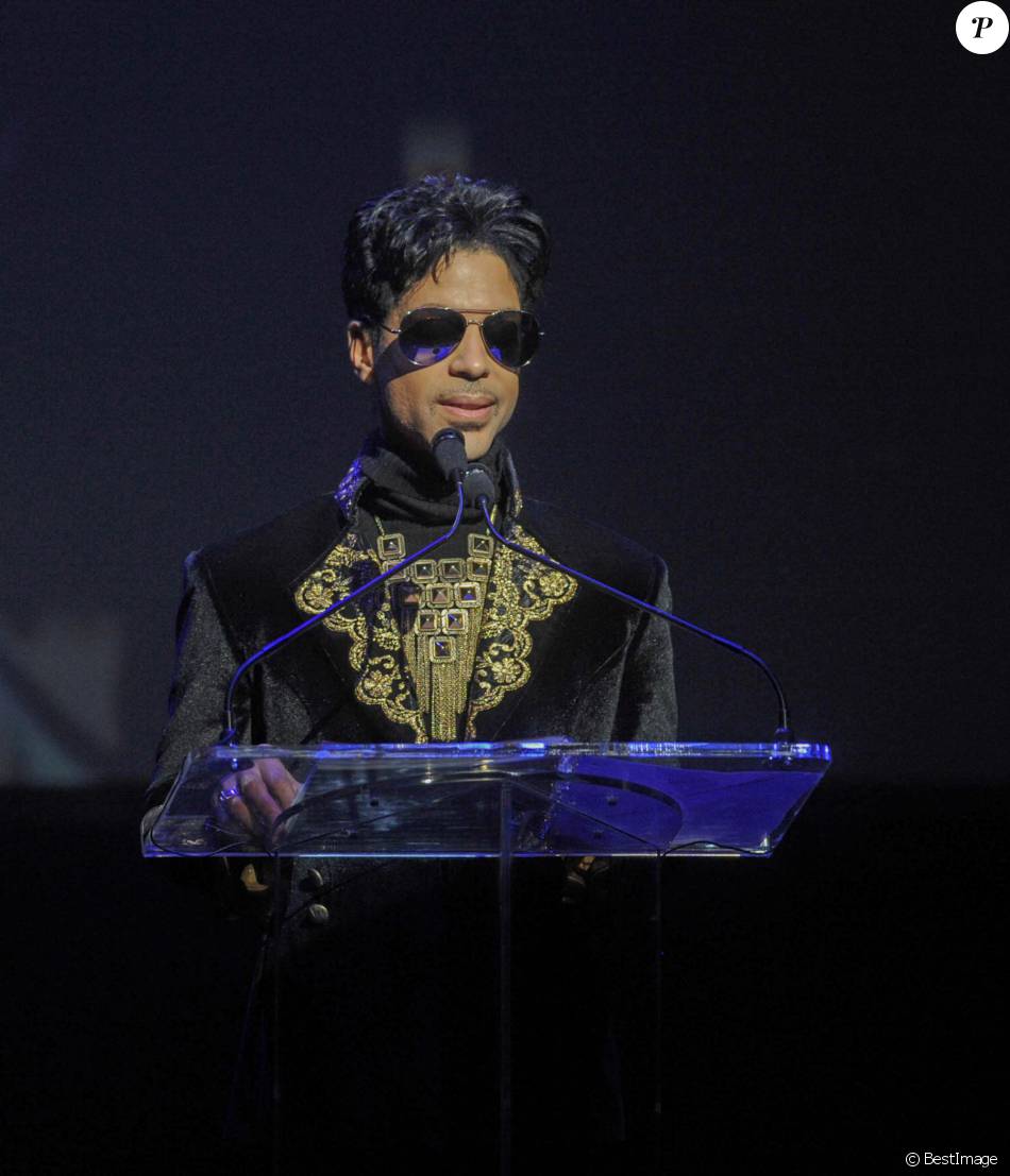 Le chanteur Prince annonce sa nouvelle tournée ''Welcome 2 America ...