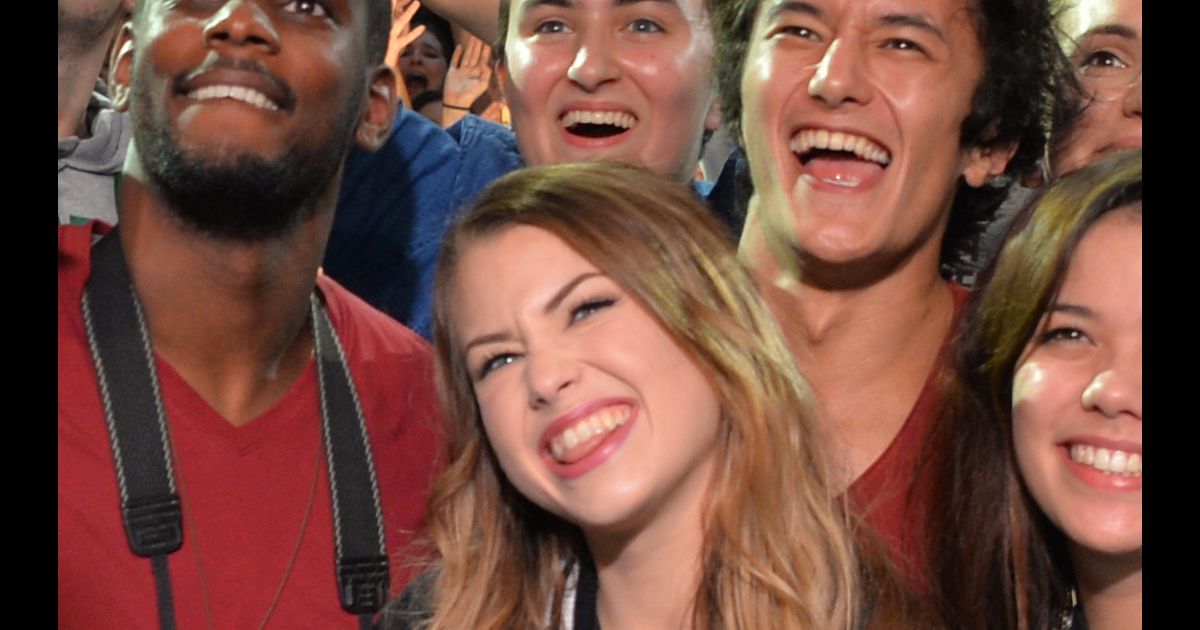 Exclusif - EnjoyPhoenix (Marie Lopez) - Selfie géant lors du salon ...