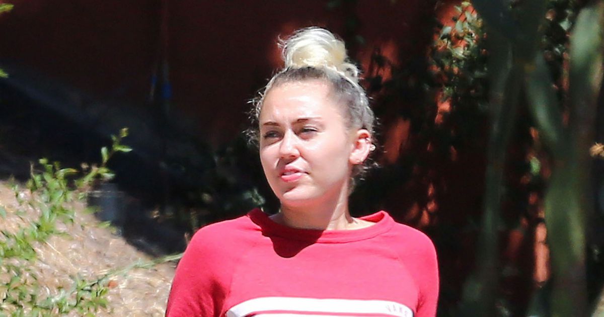 Exclusif - Miley Cyrus est allée déjeuner avec sa mère Trish à Los ...