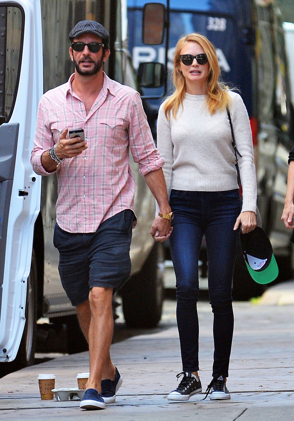 Photo : Heather Graham et son nouveau compagnon, le producteur Tommy ...