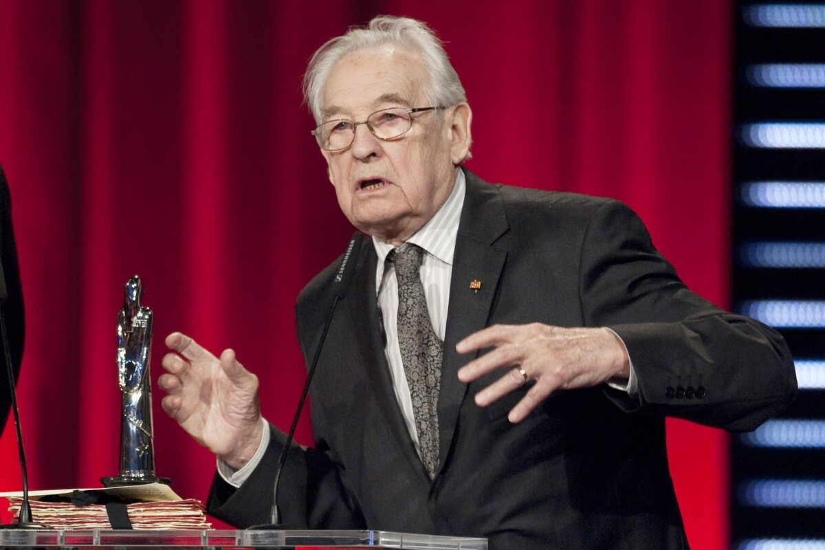 Photo : Andrzej Wajda aux European Film Academy Awards à Bochum, le 12 ...