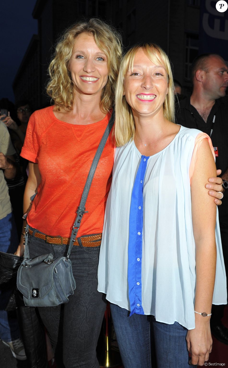 Audrey Lamy et Alexandra Lamy à Angoulême en août 2012. - Purepeople