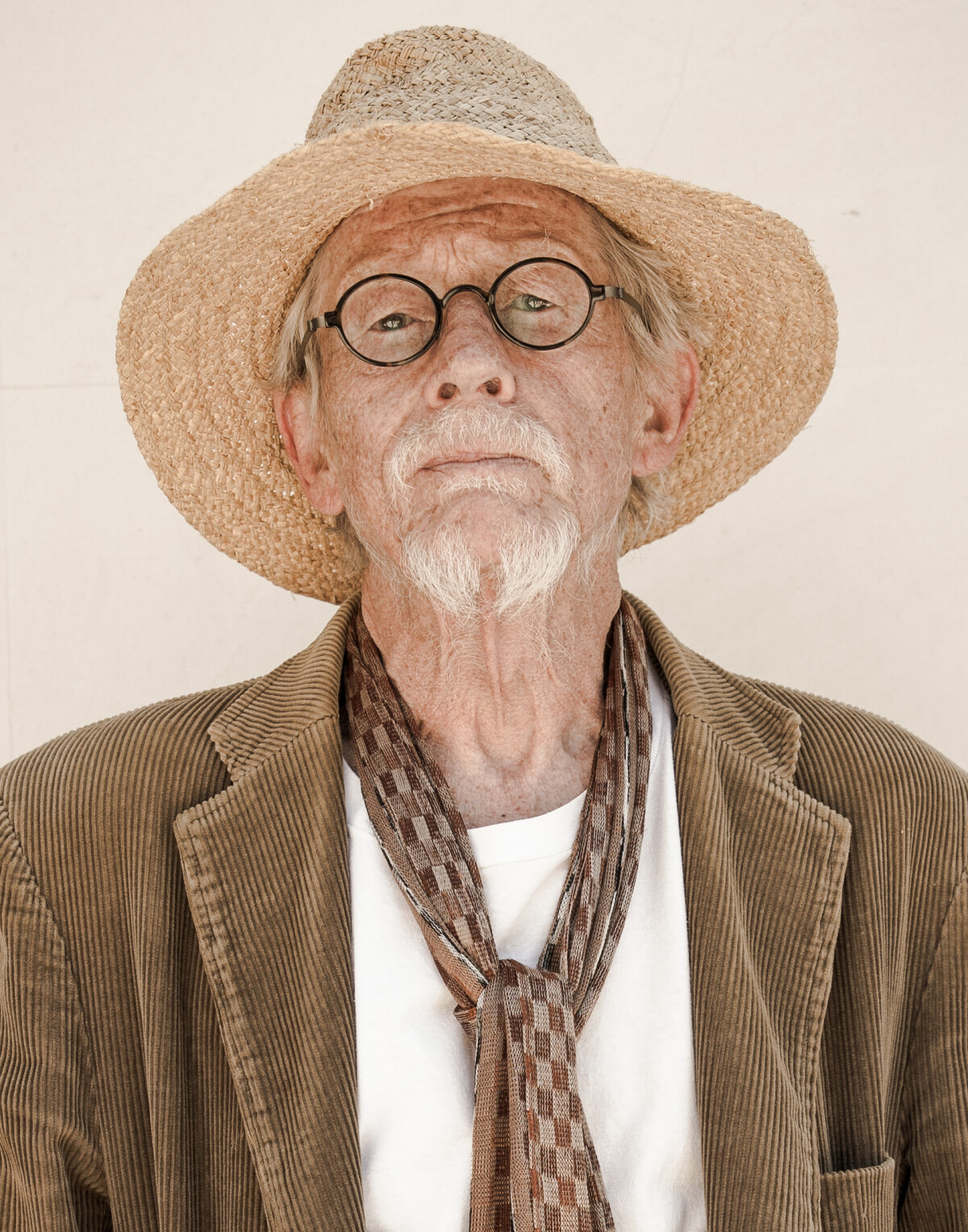 Photo : Exclusif - John Hurt - portrait réalisé à Londres le 3 mai sur ...