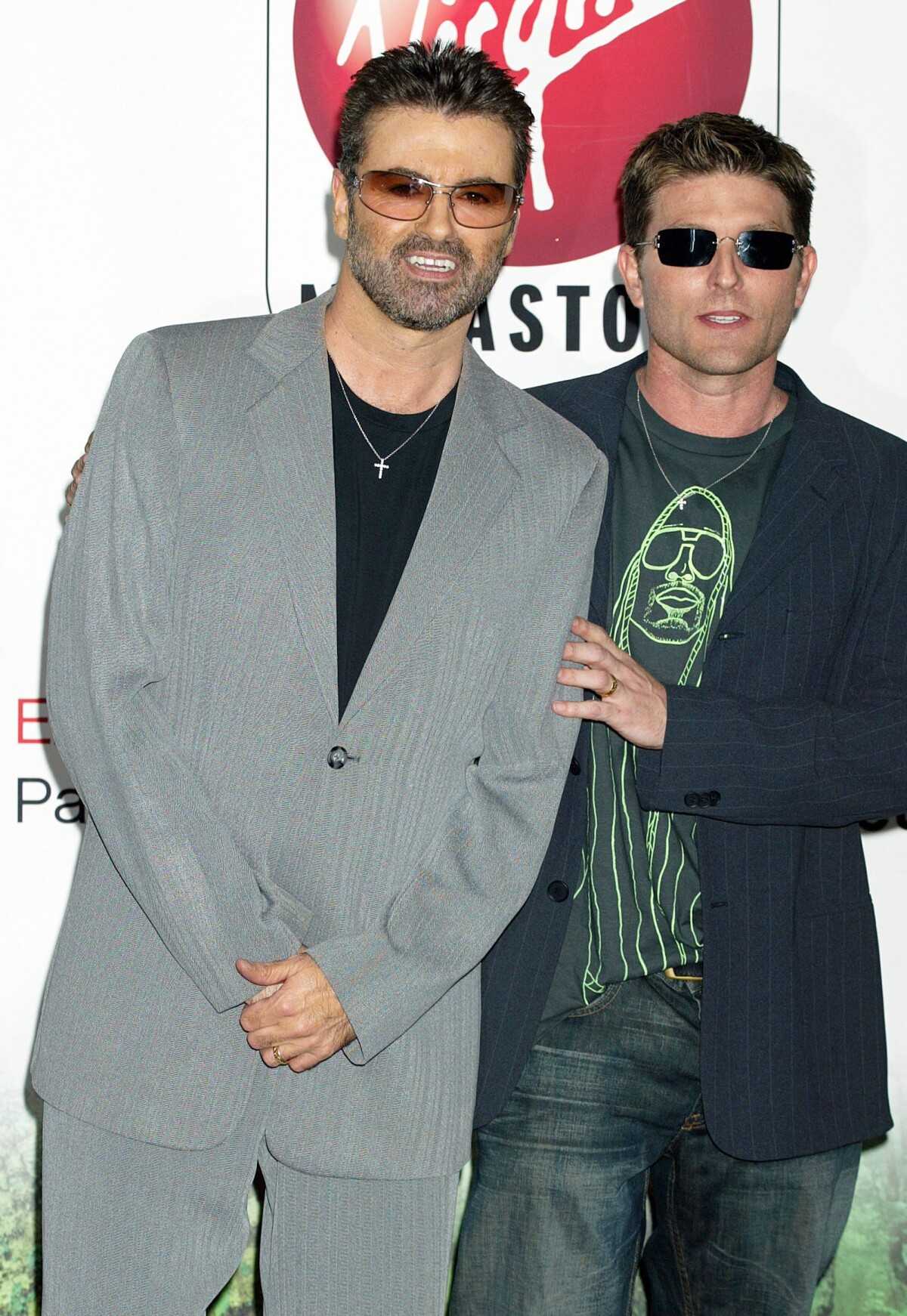 Photo : George Michael et Kenny Goss au Virgin Megastore de Los Angeles ...