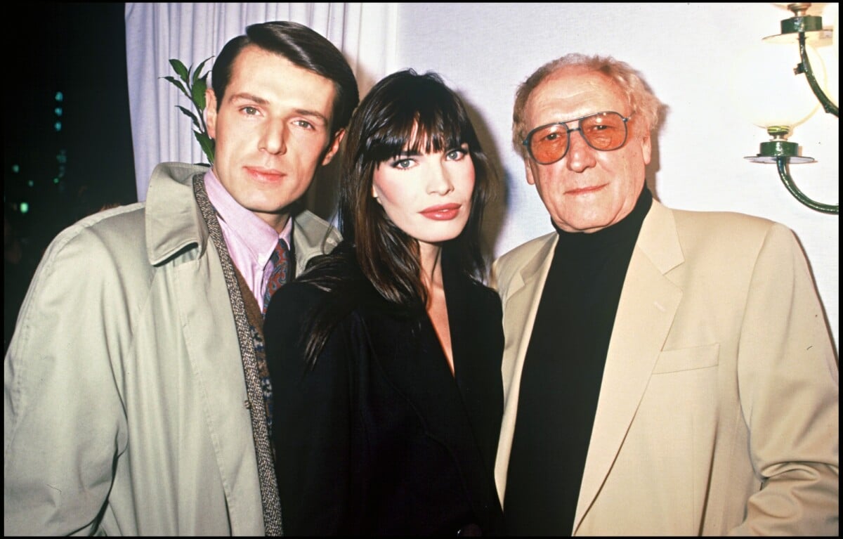 Photo : LE RÉALISATEUR GEORGES WILSON, SON FILS LAMBERT ET LAURENCE ...