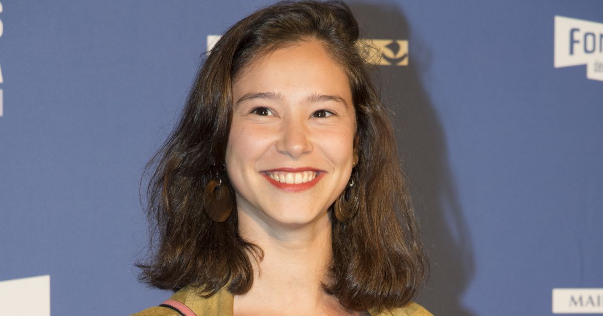 Léa Lopez à la soirée d'ouverture de la 8ème édition du festival Séries ...