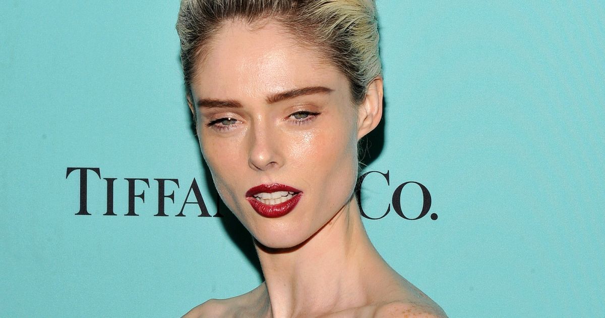 Coco Rocha au Rockefeller Center pour le 150ème anniversaire de Harper ...