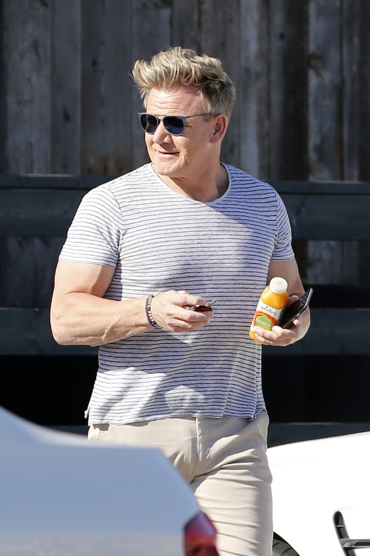 Photo : Gordon Ramsay est allé acheter un jus d'orange chez Starbucks ...