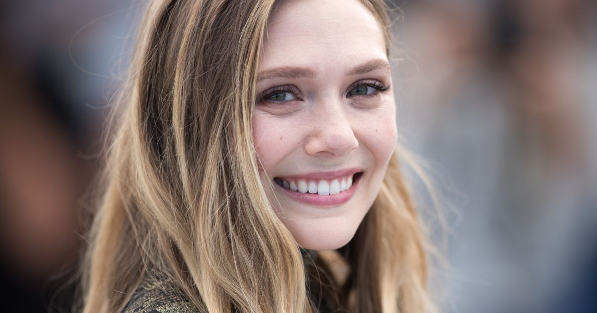 Elizabeth Olsen (robe Marc Jacobs) - Photocall du fim Wind River lors ...