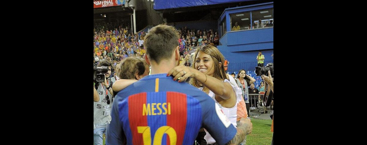Photo : Lionel Messi et sa fiancée Antonella Roccuzzo partagent un ...