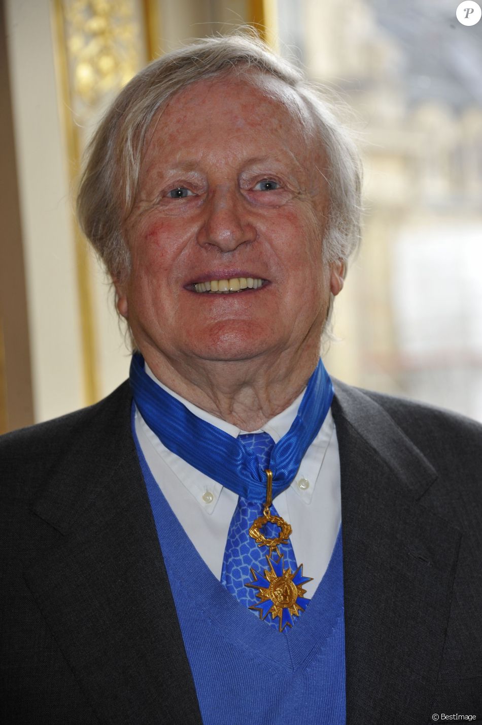 Claude Rich à Paris en juillet 2011. - Purepeople