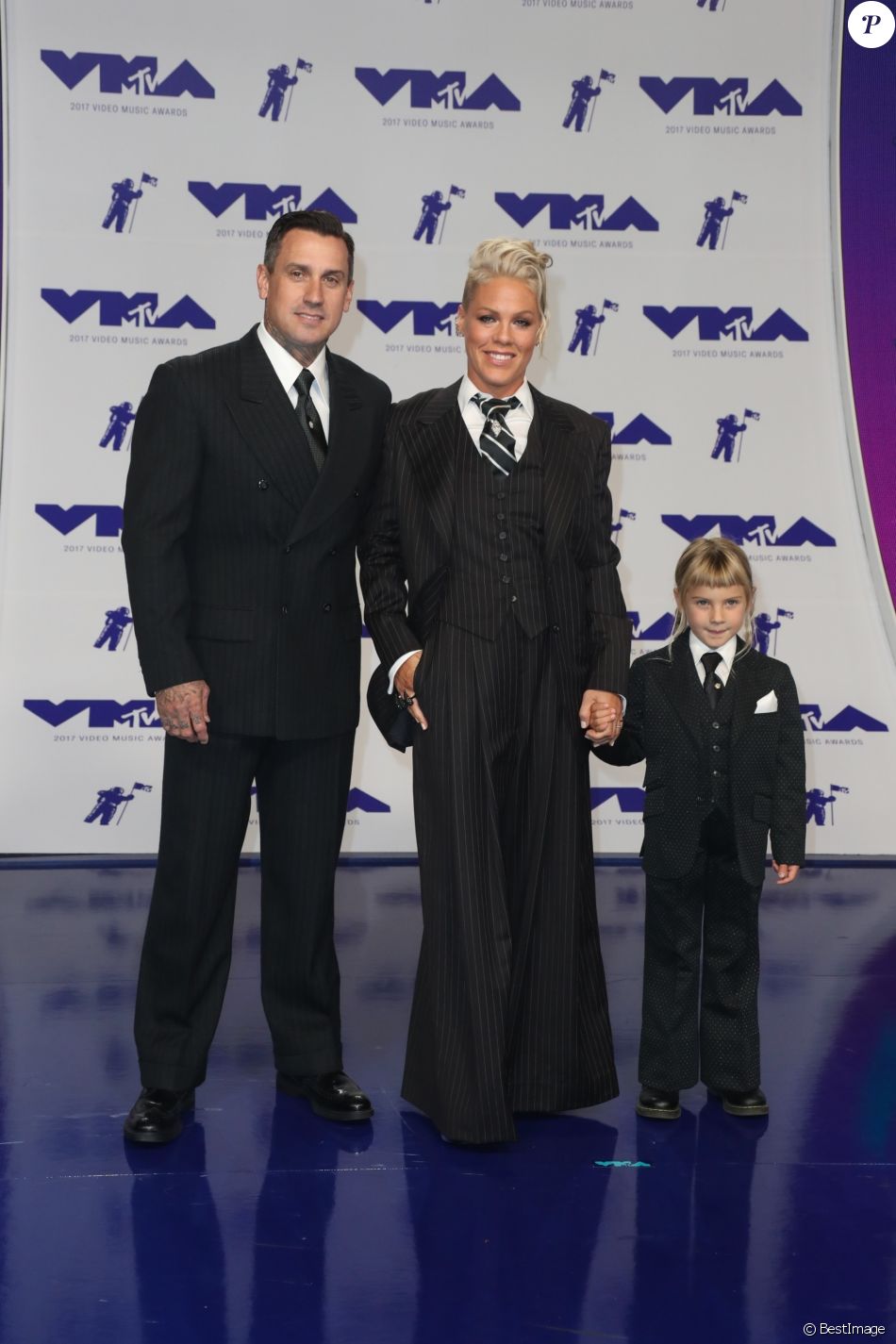 Pink avec son mari Carey Hart et sa fille Willow Sage Hart à la soirée ...