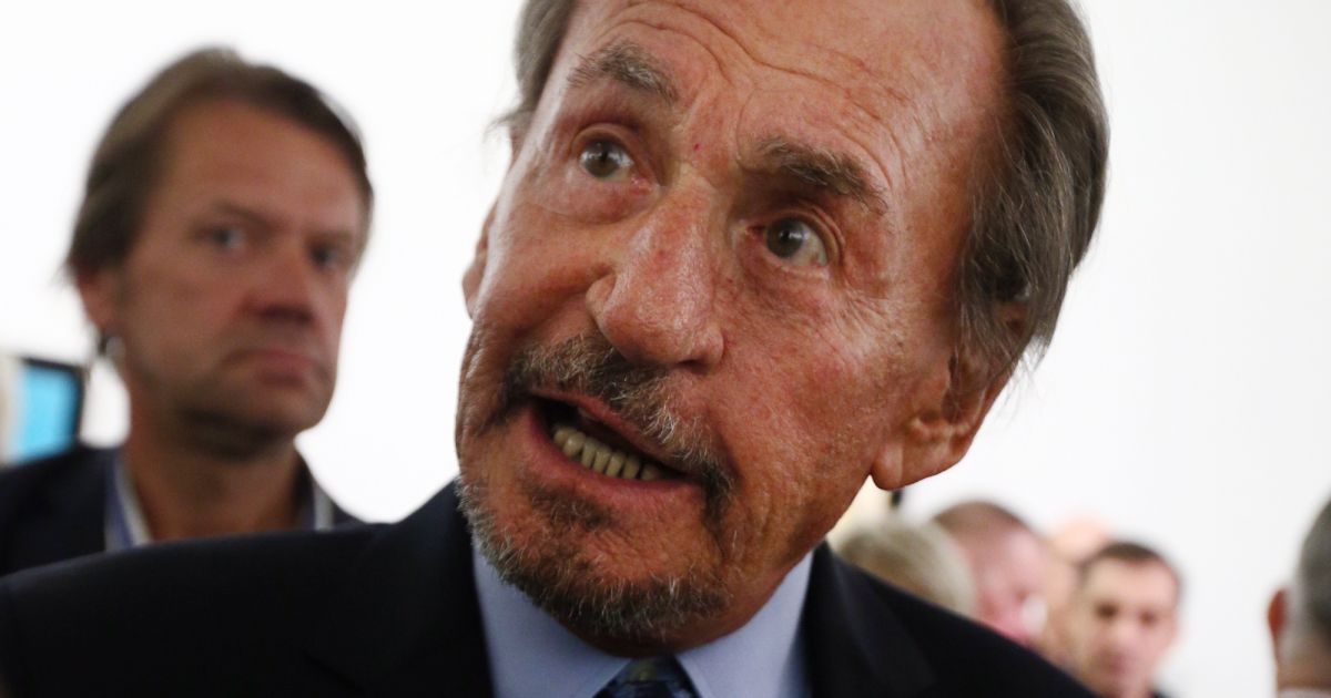Pal Sarkozy de Nagy-Bocsa, le père de Nicolas Sarkozy, reçoit la ...