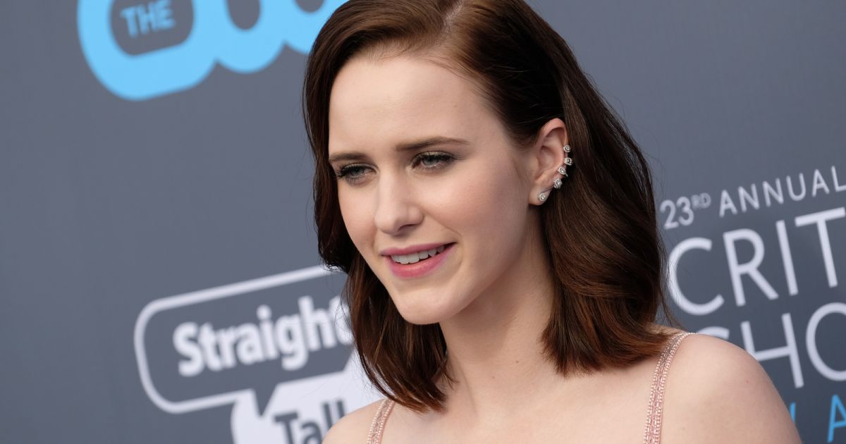 Rachel Brosnahan lors des 23ème Critics Choice Awards au Barker Hangar ...
