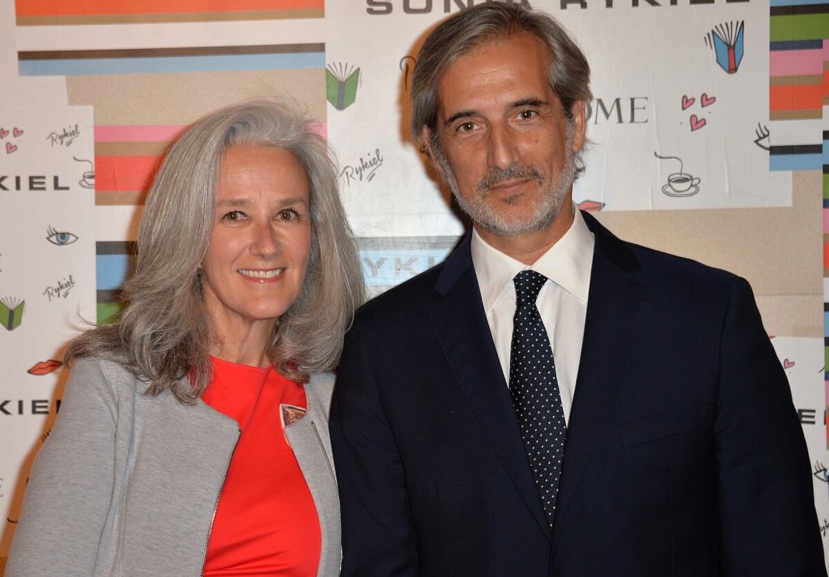 Photo Tatiana De Rosnay Et Son Mari Nicolas Jolly La Soir e Club Photo Tatiana De Rosnay Et Son Mari Nicolas Jolly La Soir e Club