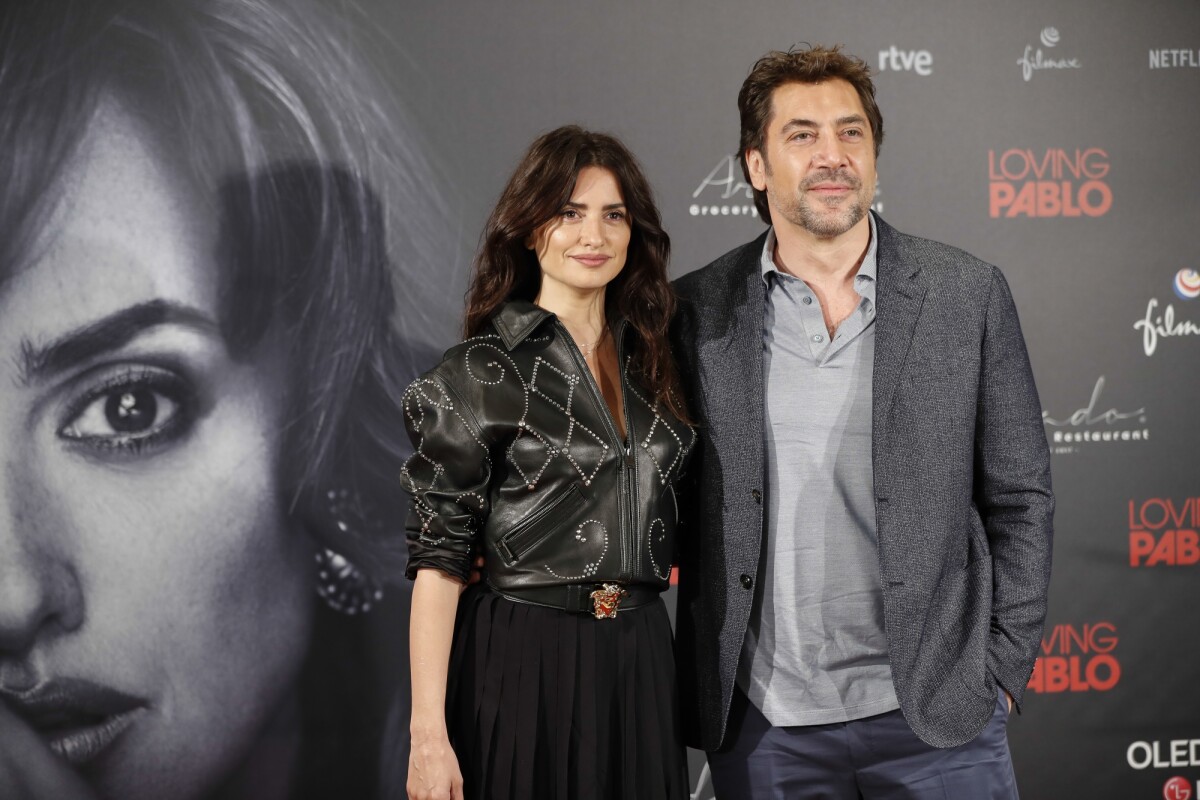 Photo : Javier Bardem et Penélope Cruz - Photocall du film Escobar ...