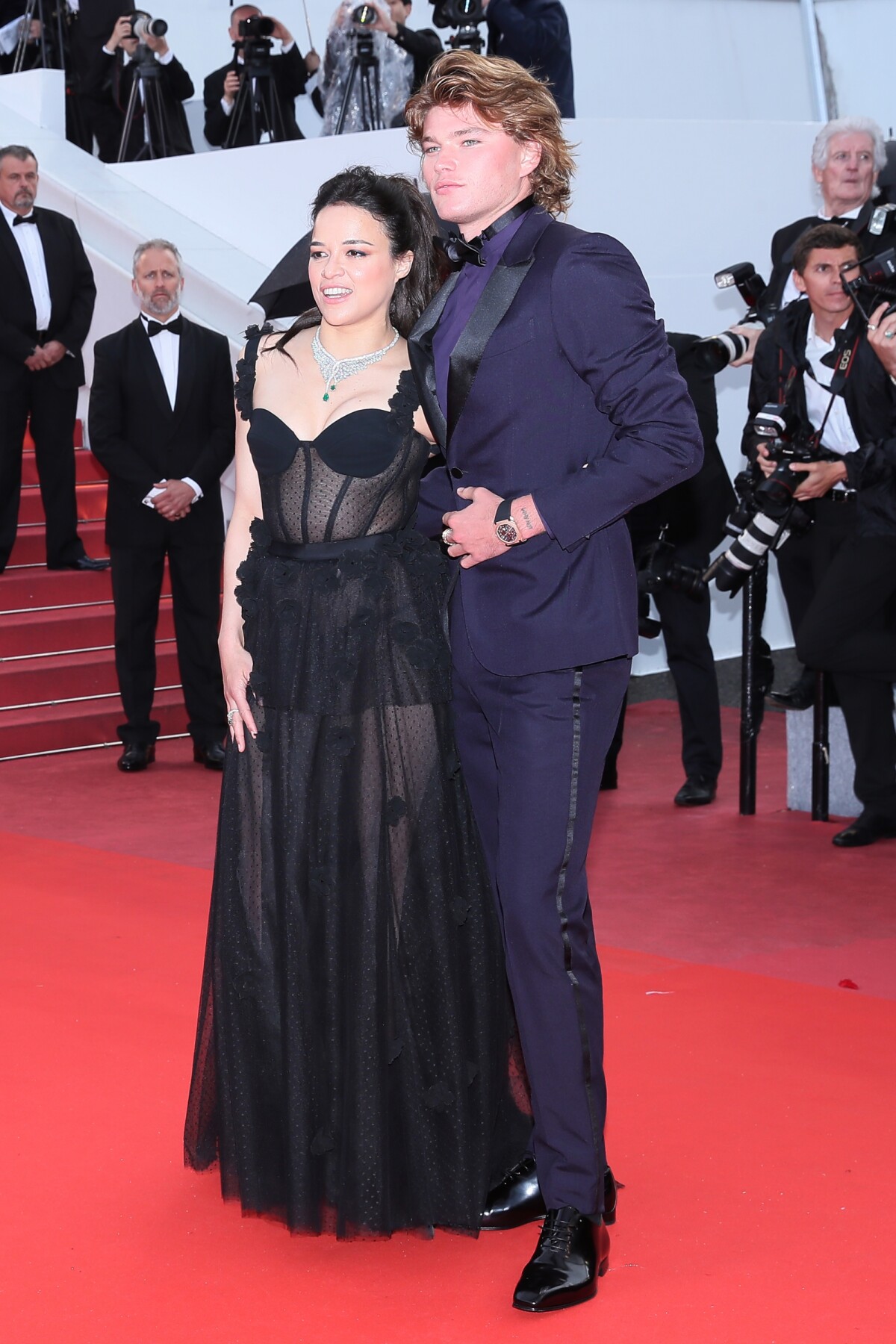 Photo : Michelle Rodriguez et Jordan Barrett - Montée des marches du ...