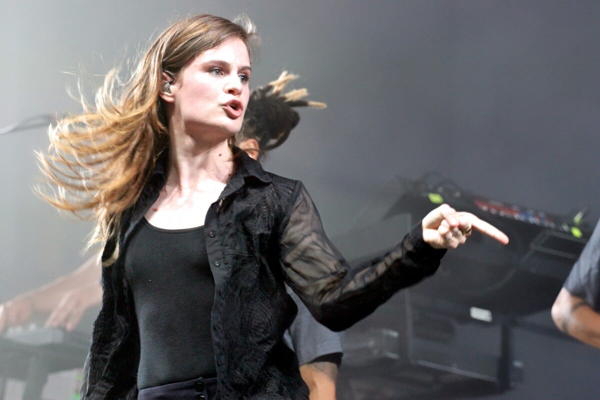 Photo : Christine and The Queens en concert lors du Festival Fnac Live ...