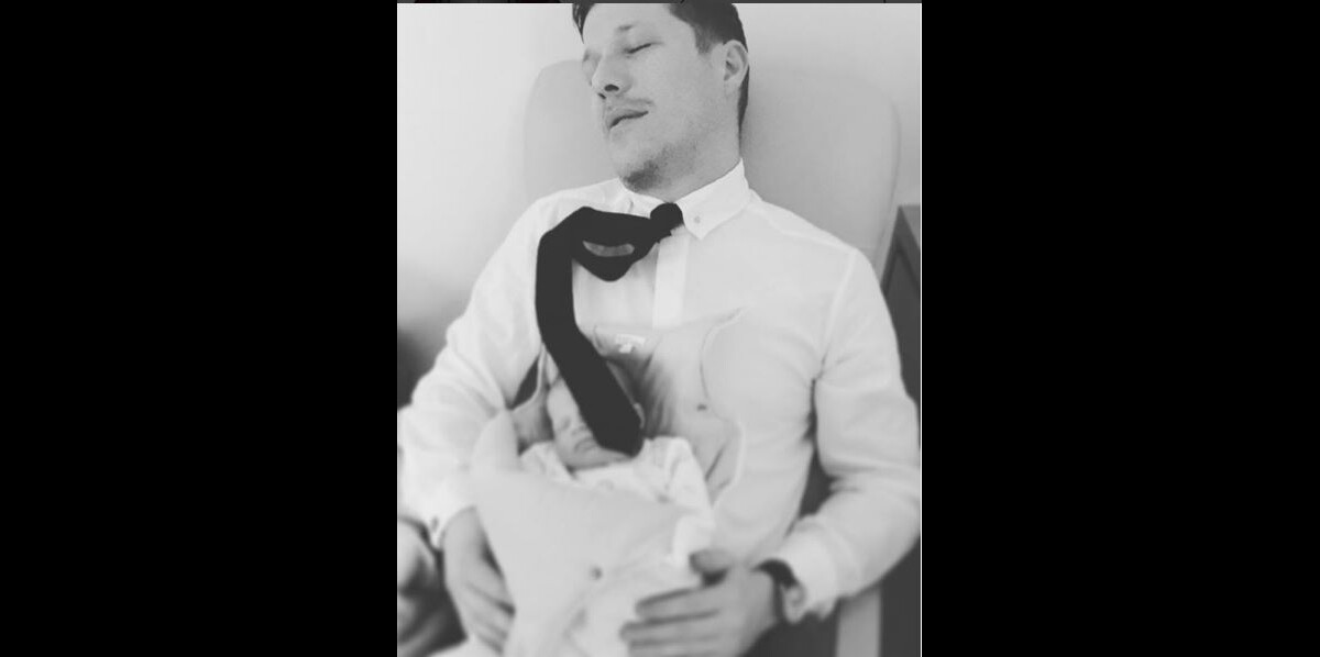 Photo : Jean-Edouard présente sa fille Victoire, Instagram, 1er janvier ...