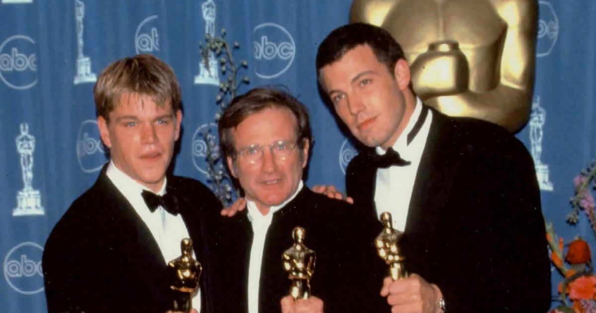 Matt Damon, Robin Williams et Ben Affleck aux Oscars 1998. - Purepeople