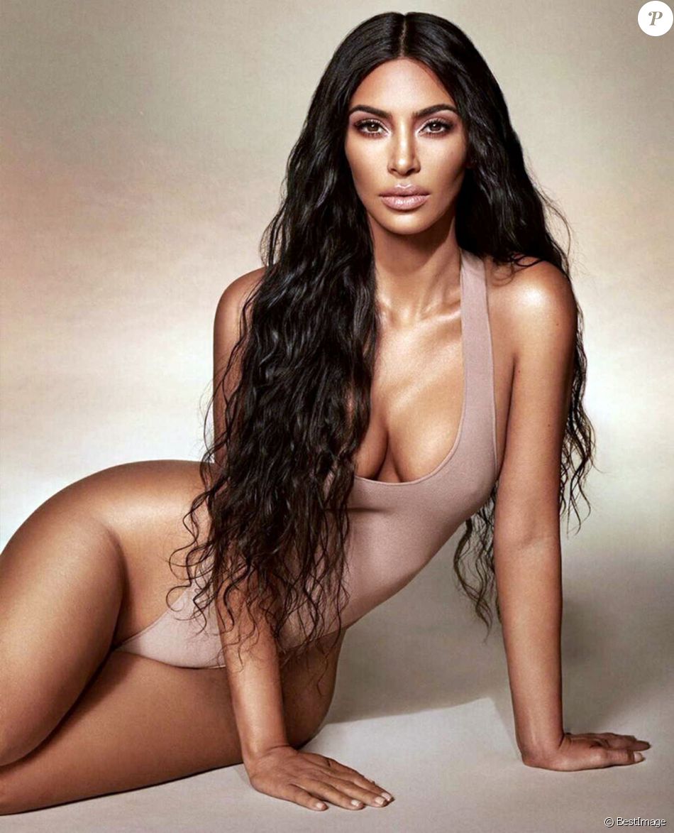 Kim Kardashian pose pour la campagne de sa marque de cosmétiques KKW Beauty, le 29 juillet 2018 ...