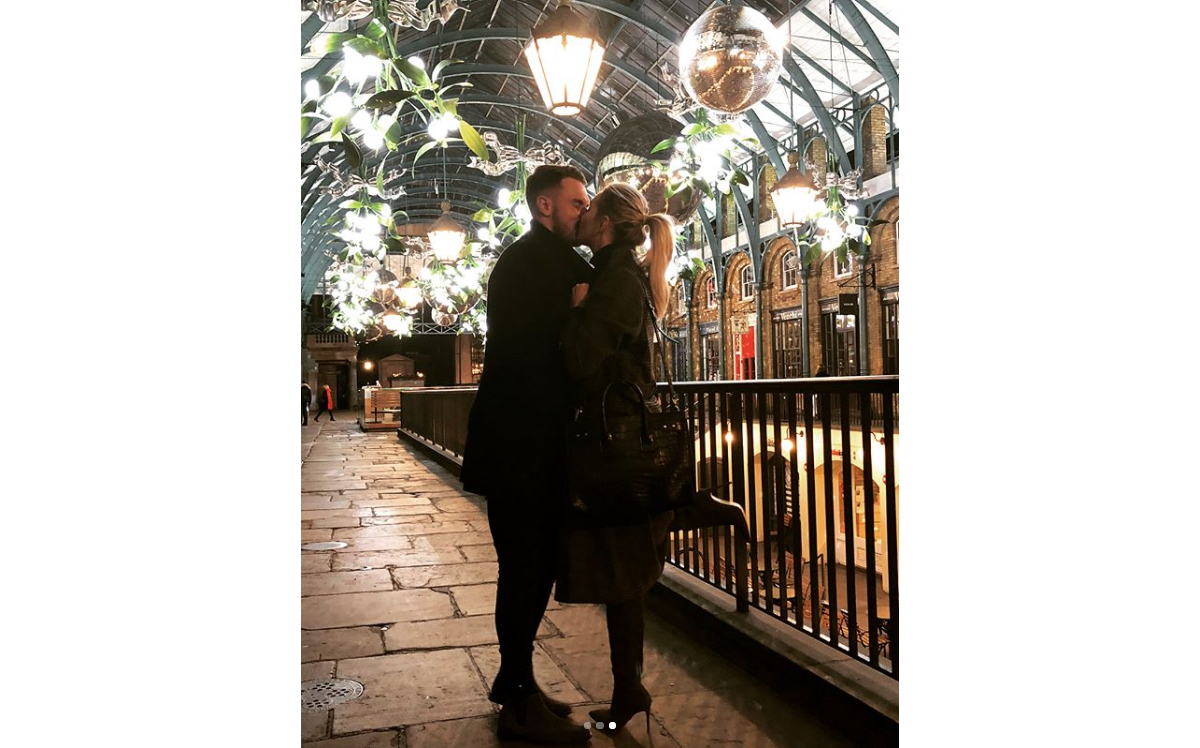 Photo : Aaron Ramsey et sa femme Colleen (photo Instagram lors de Noël ...