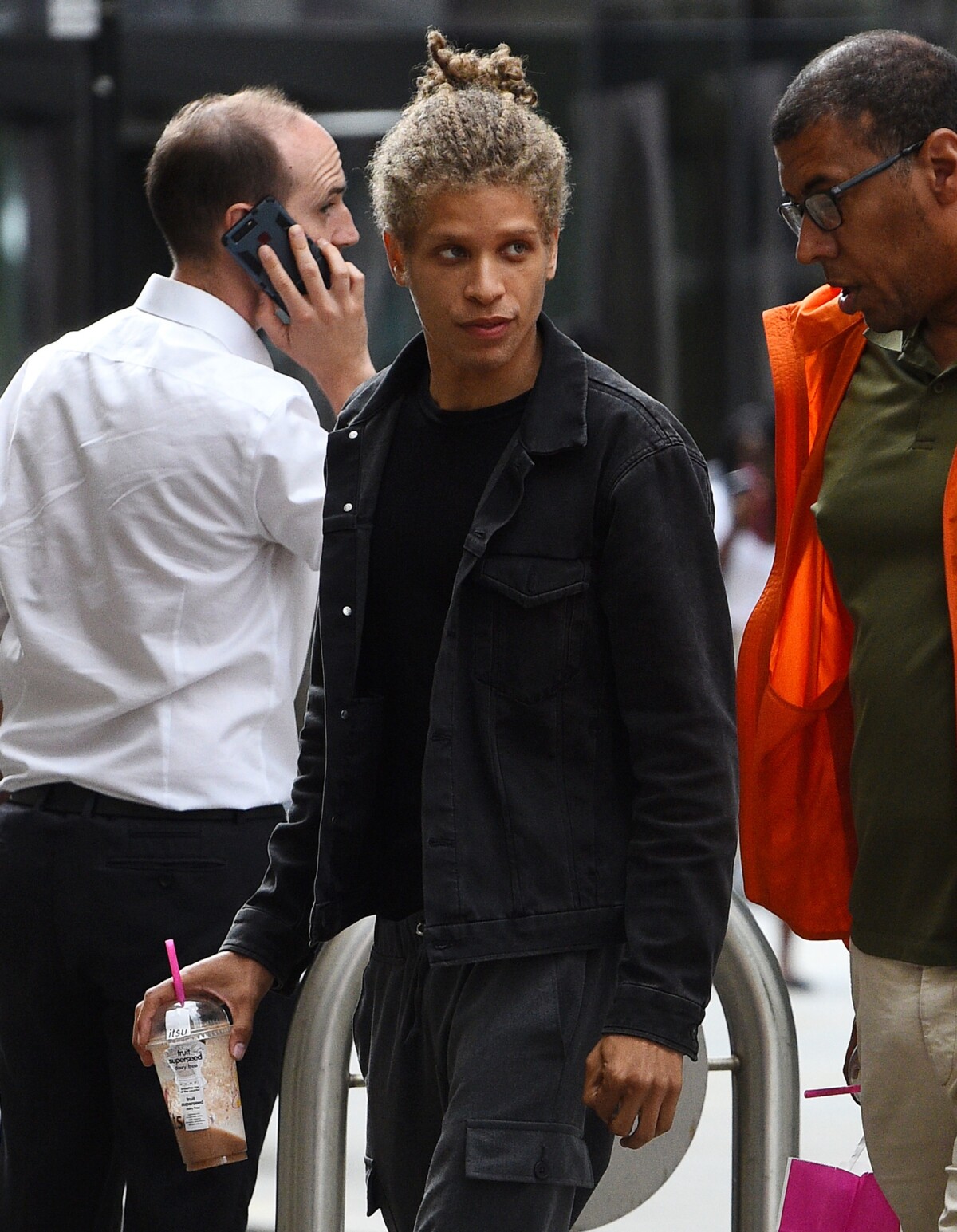 Photo : Le mannequin Chuck Achike arrive au tribunal Old Bailey pour le ...