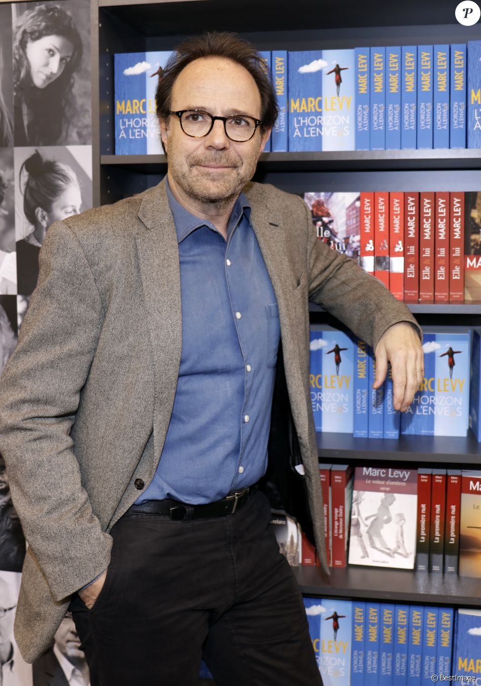 Portrait de Marc Levy au Salon du Livre 2016 - Purepeople