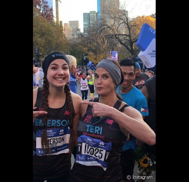 Teri Hatcher et sa fille Emerson complices dans l'effort au marathon de ...
