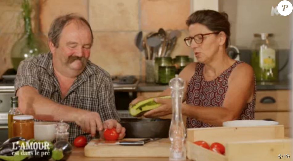 Vincent et Pascale lors du bilan de L'amour est dans le pré 2018 sur M6 ...