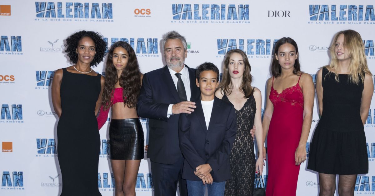 Luc Besson, sa femme Virginie Besson-Silla et ses enfants Thalia Besson ...