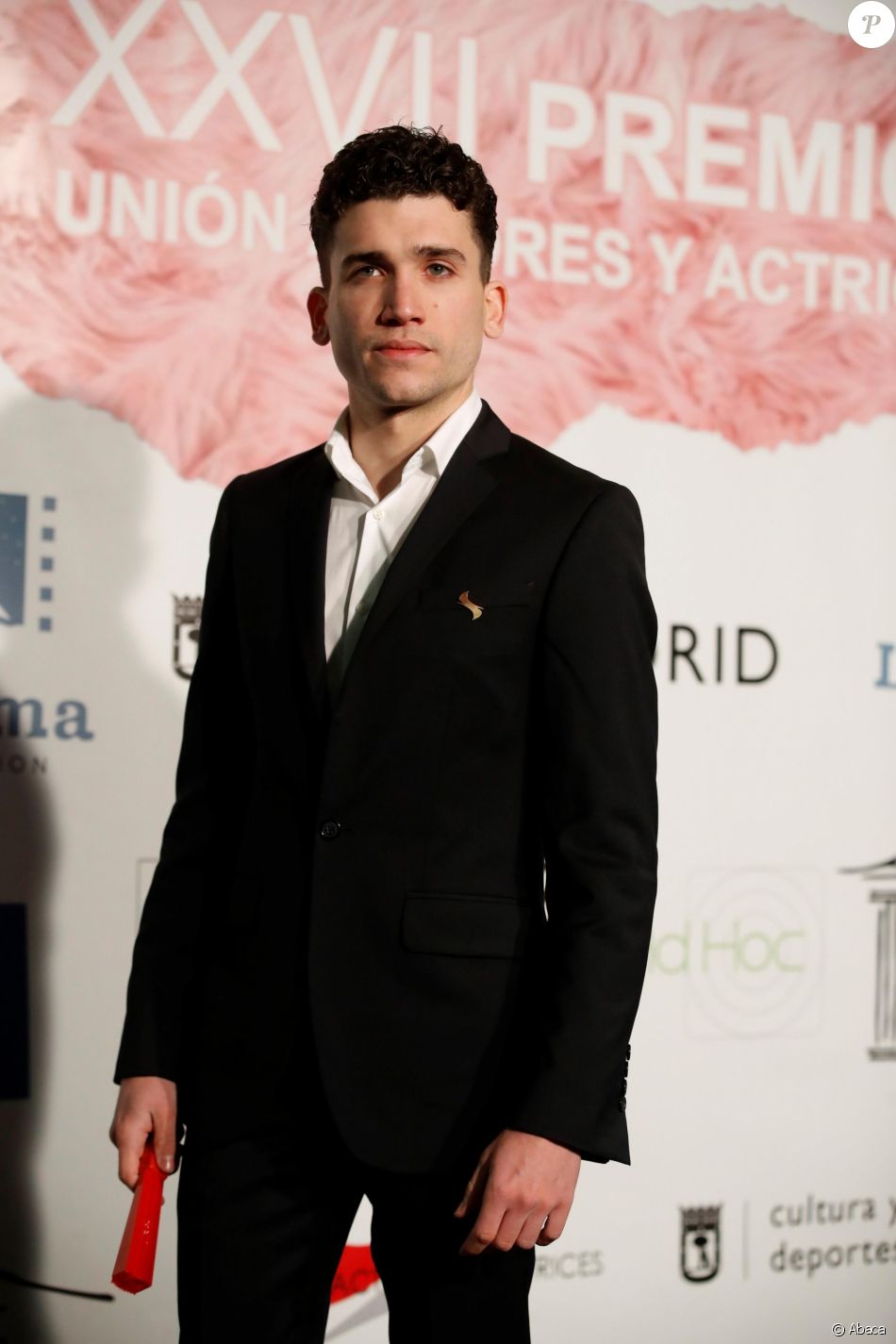 Spanish actor Jaime Lorente poses as he arrives for the 27th Actors and ...