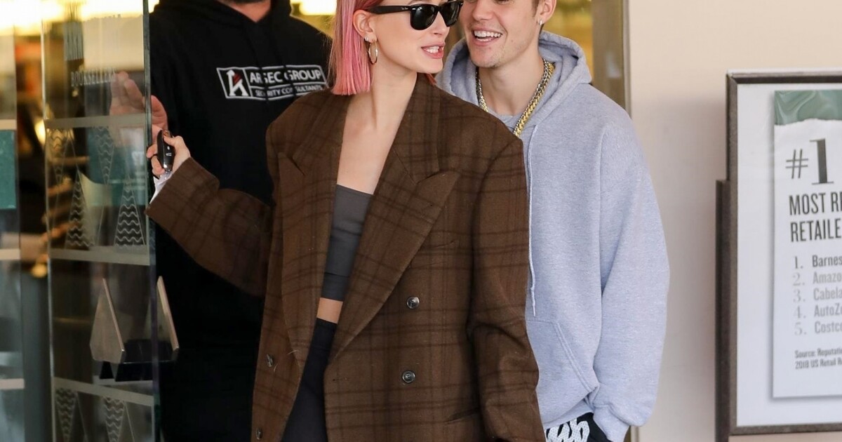 Justin et Hailey Bieber : Mariés amoureux et inséparables ! - Purepeople