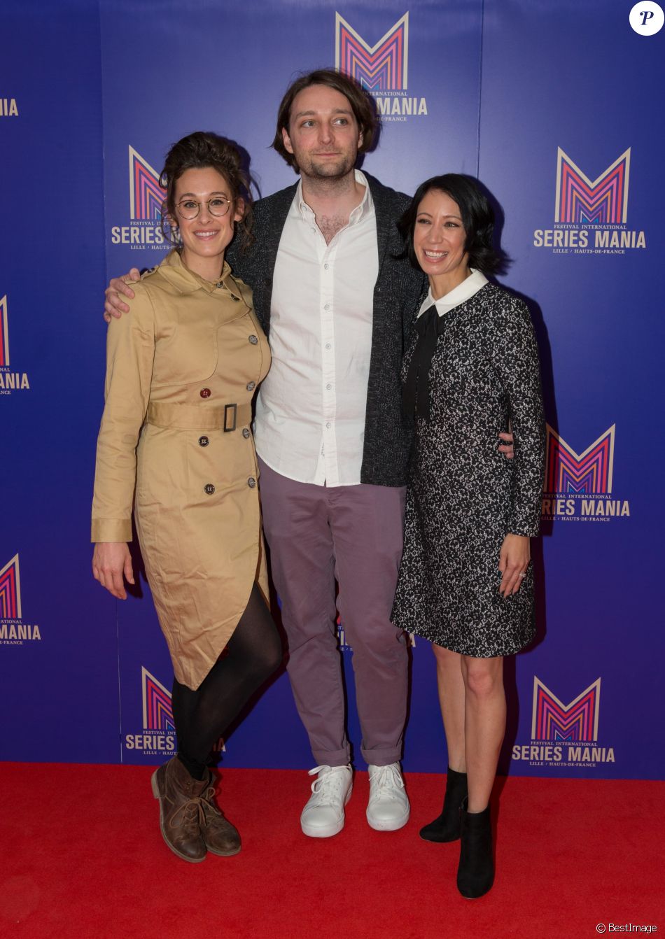 Leah Rachel, Jennifer Yale et un ami lors du photocall de la série ...
