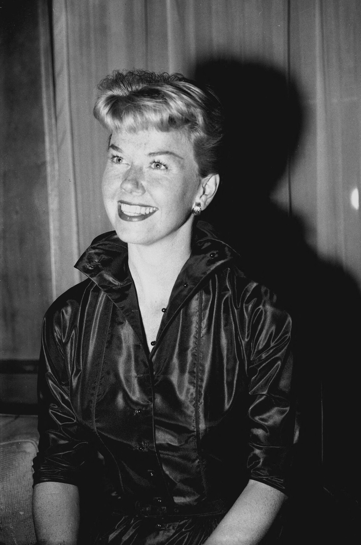 Photo : Doris Day à Londres en 1955 - Purepeople