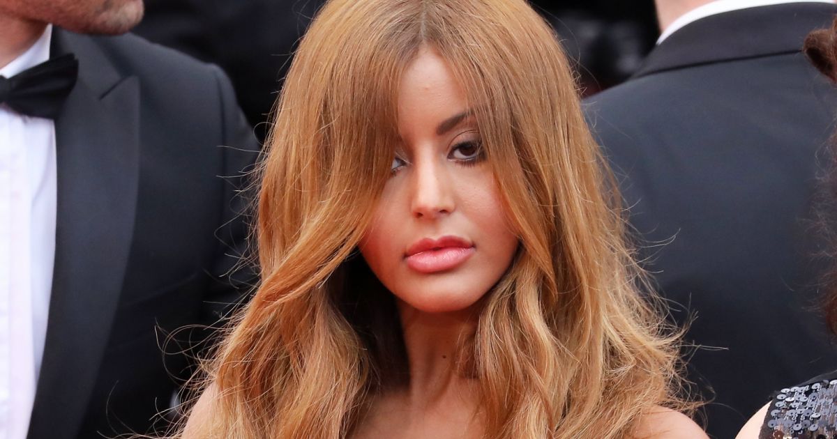 Zahia Dehar : "Il n'y a jamais eu de chirurgie esthétique" - Purepeople