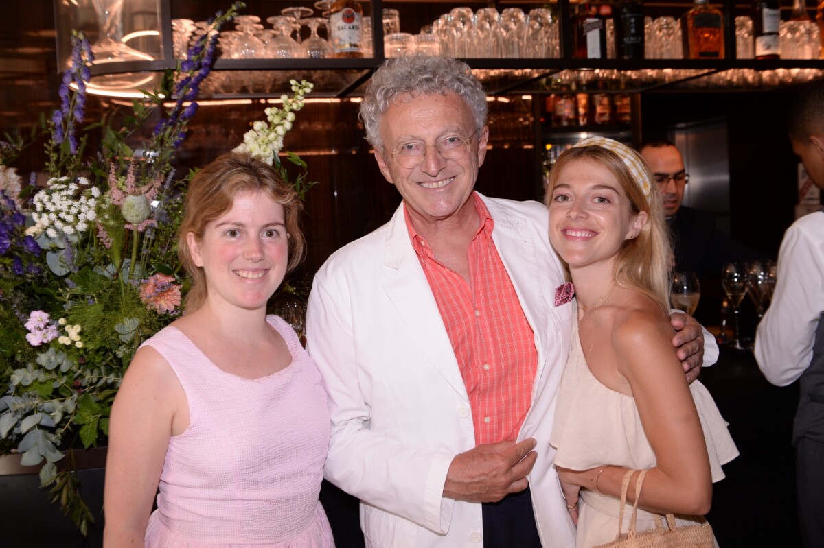 Photo : Exclusif - Nelson Monfort et ses filles Isaure et Victoria ...