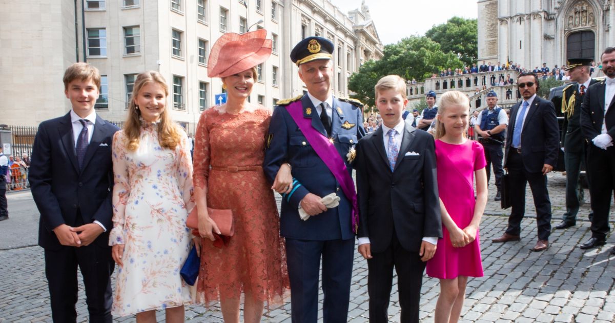 Le Roi Philippe de Belgique, la Reine Mathilde de Belgique et leurs 4 ...