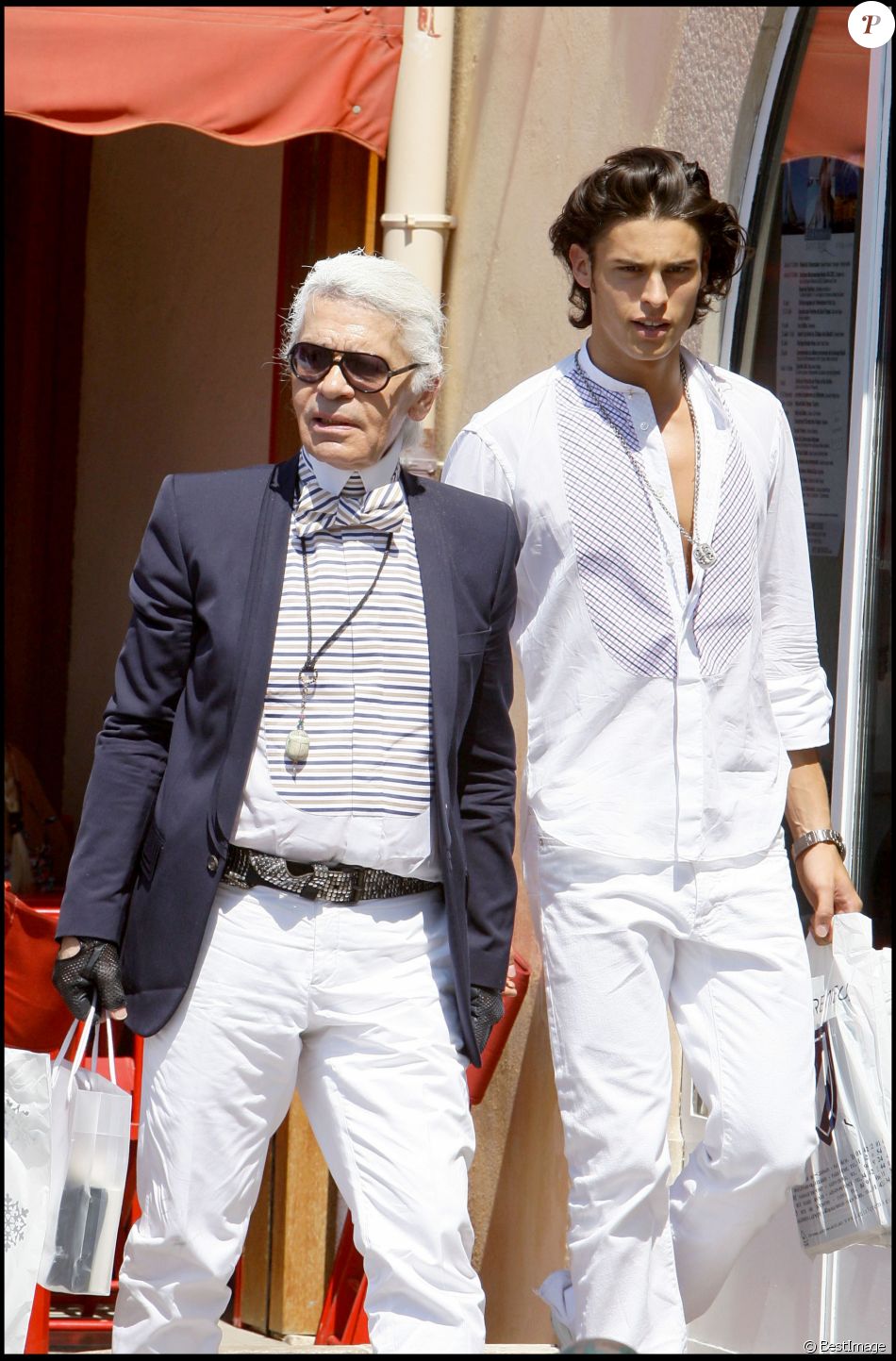 Karl Lagerfeld et Baptiste Giabiconi à Saint-Tropez. Août 2009 ...
