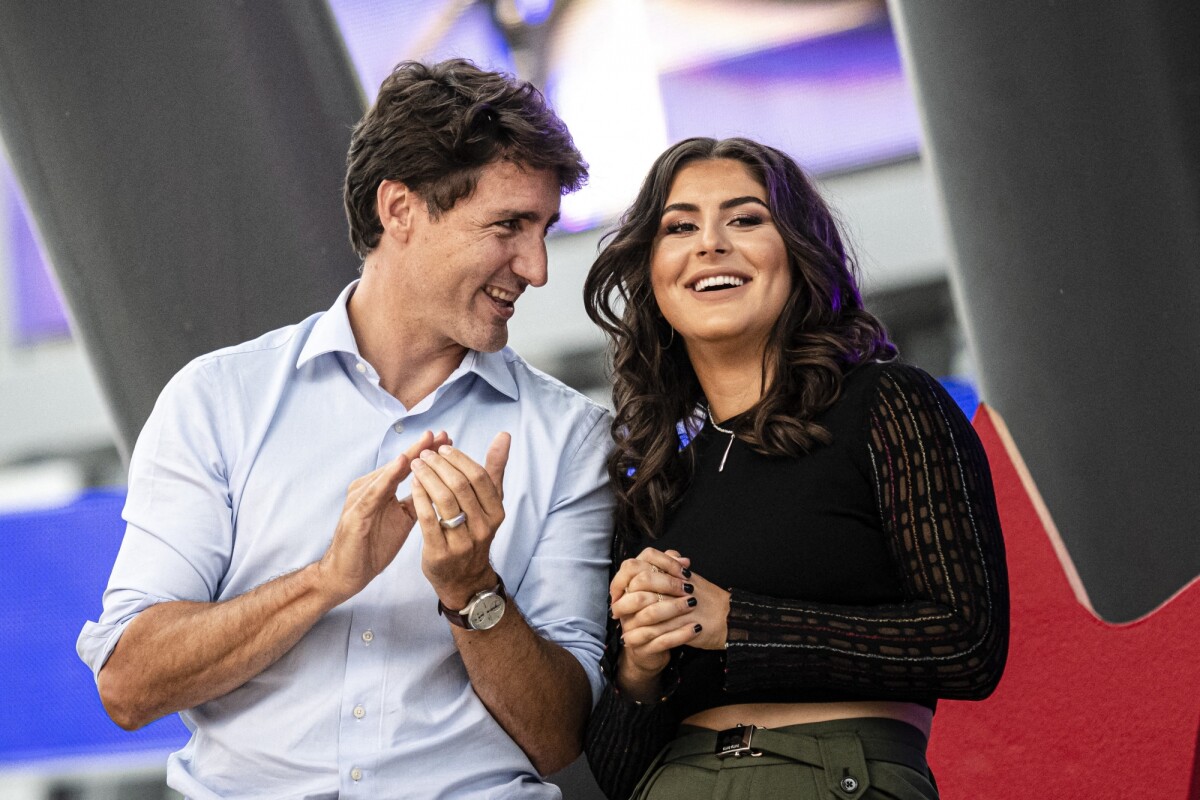 Photo : Justin Trudeau en campagne électorale à Mississauga, le 15 ...