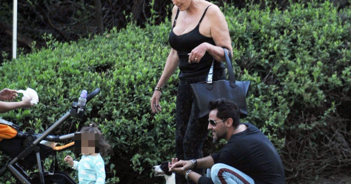 Exclusif - Brigitte Nielsen, son mari Mattia Dessi et leur fille Frida ...