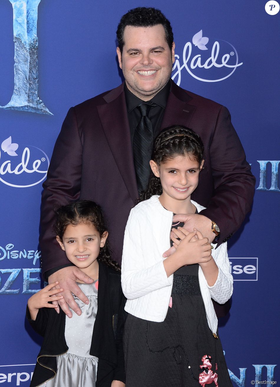 Josh Gad et ses filles Ava et Isabella - Les célébrités lors de l'avant ...